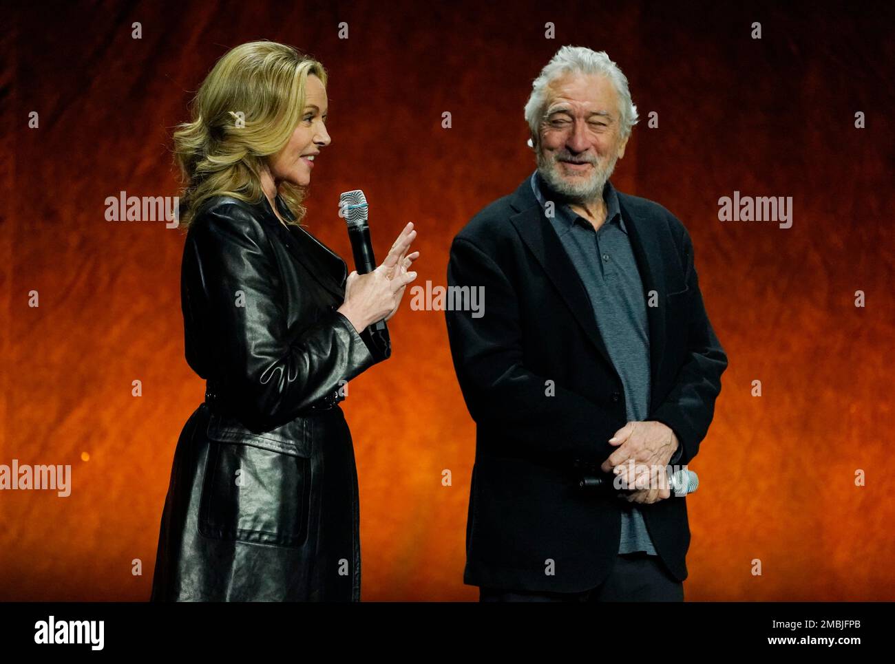 Kim Cattrall, left, and Robert De Niro, cast members in the upcoming ...