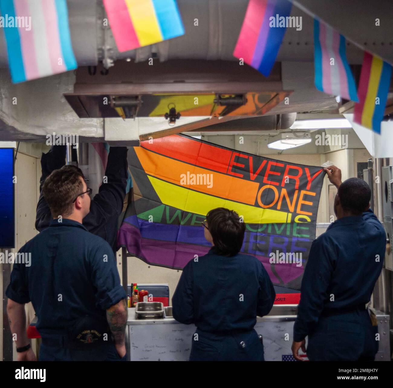 220616-N-UP745-2011 ATLANTIC OCEAN (June 16, 2022) Sailors decorate the ...