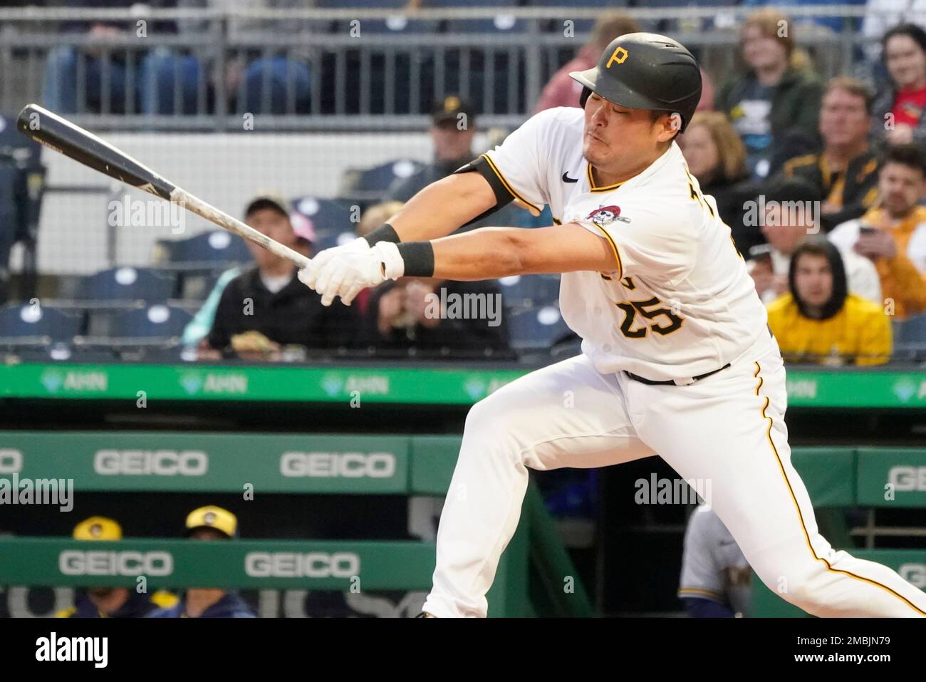 Pittsburgh Pirates' Yoshi Tsutsugo plays against the Milwaukee Brewers ...