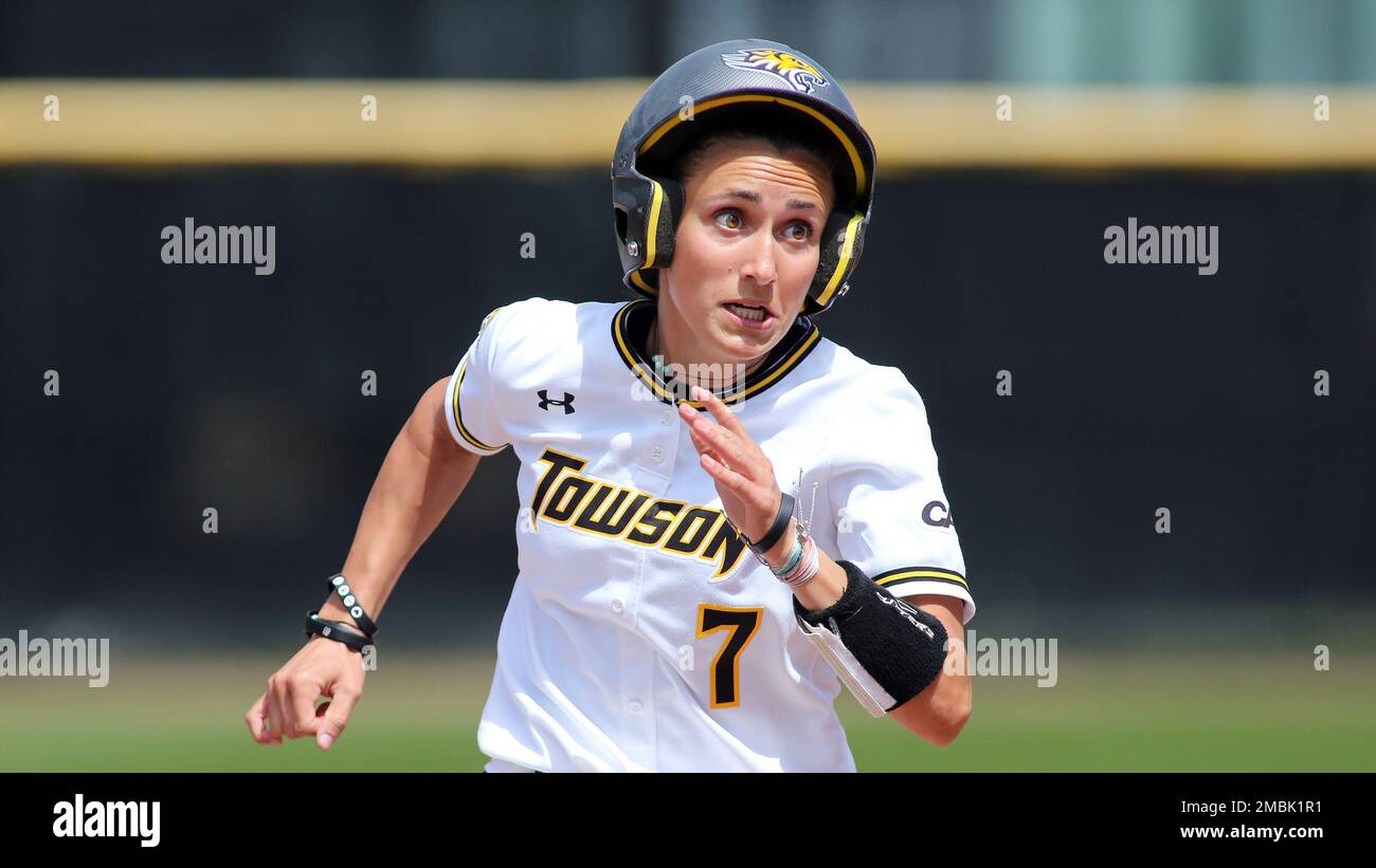 Towson outfielder Lauren Civetti (7) runs during an NCAA softball game ...