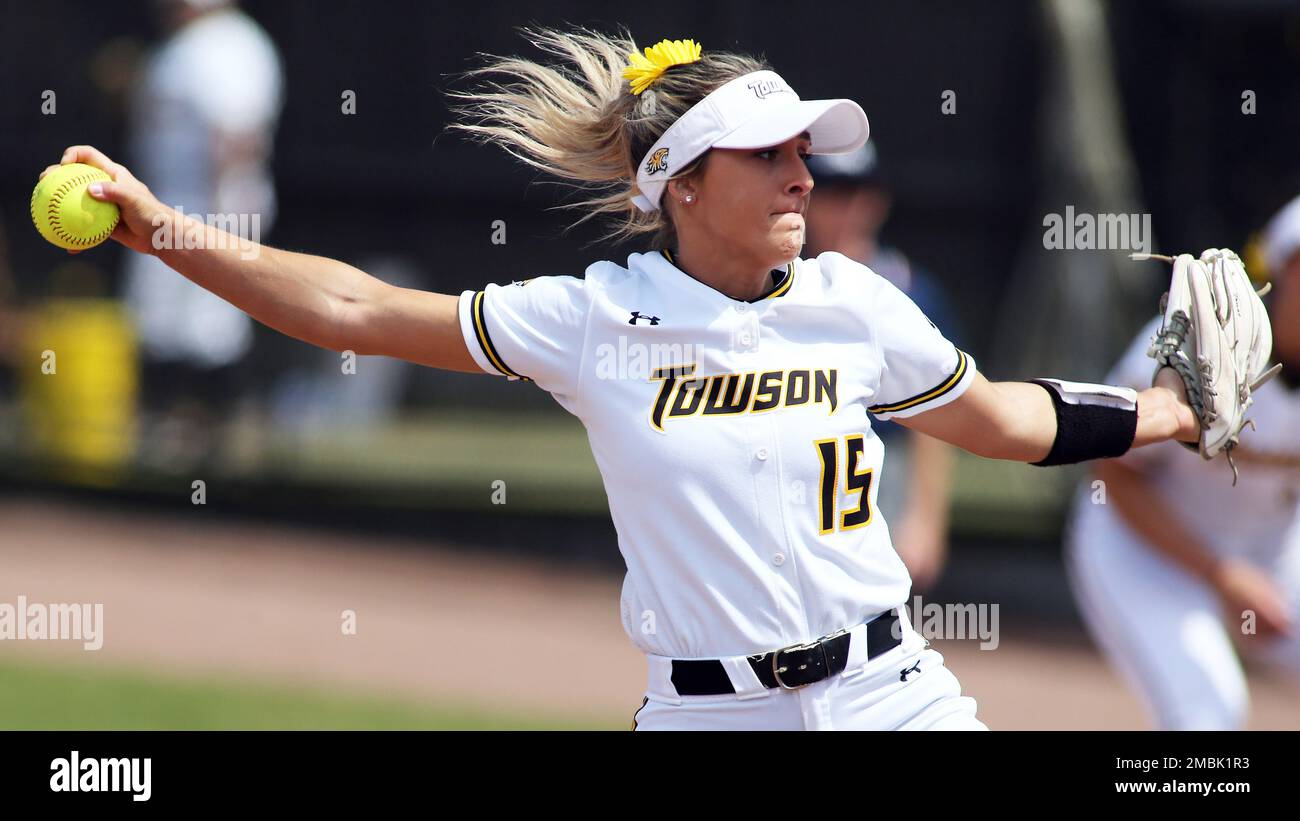 Towson pitcher Julia Jackson (15) throws during an NCAA softball game ...