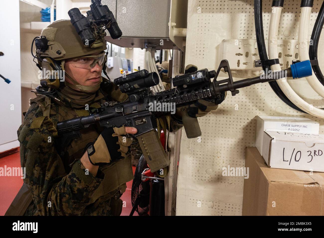 A U.S. Marine with Amphibious Reconnaissance Platoon, 31st Marine ...