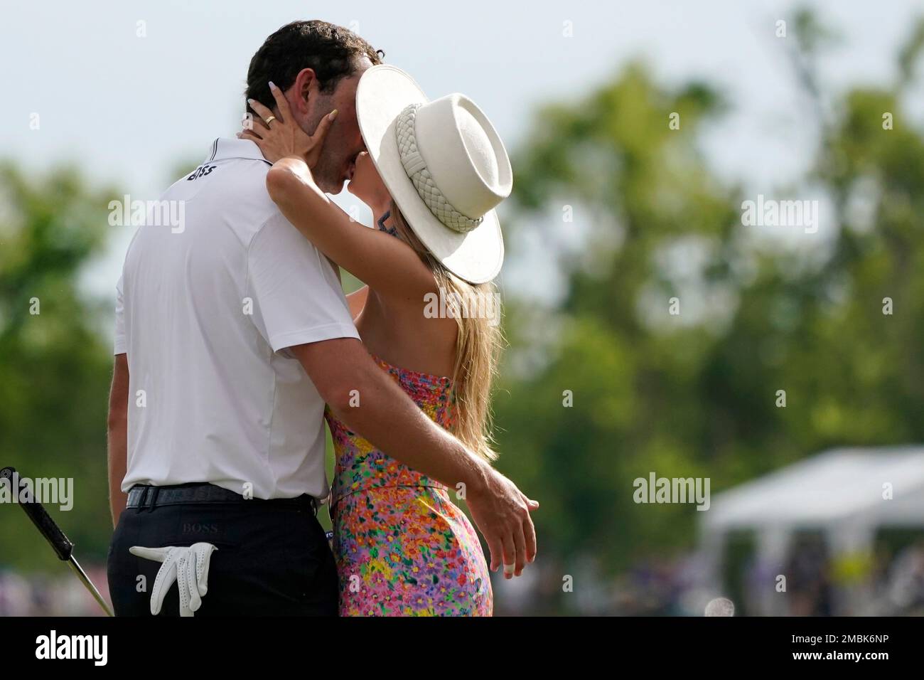 Patrick Cantlay is congratulated by his girlfriend Nikki Guidish, right ...