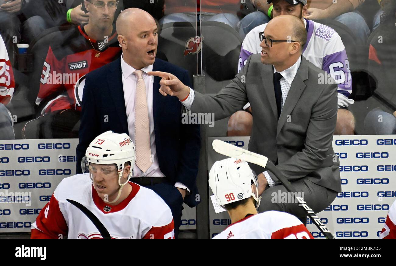 Detroit Red Wings coach Jeff Blashill, right, and assistant coach Alex ...