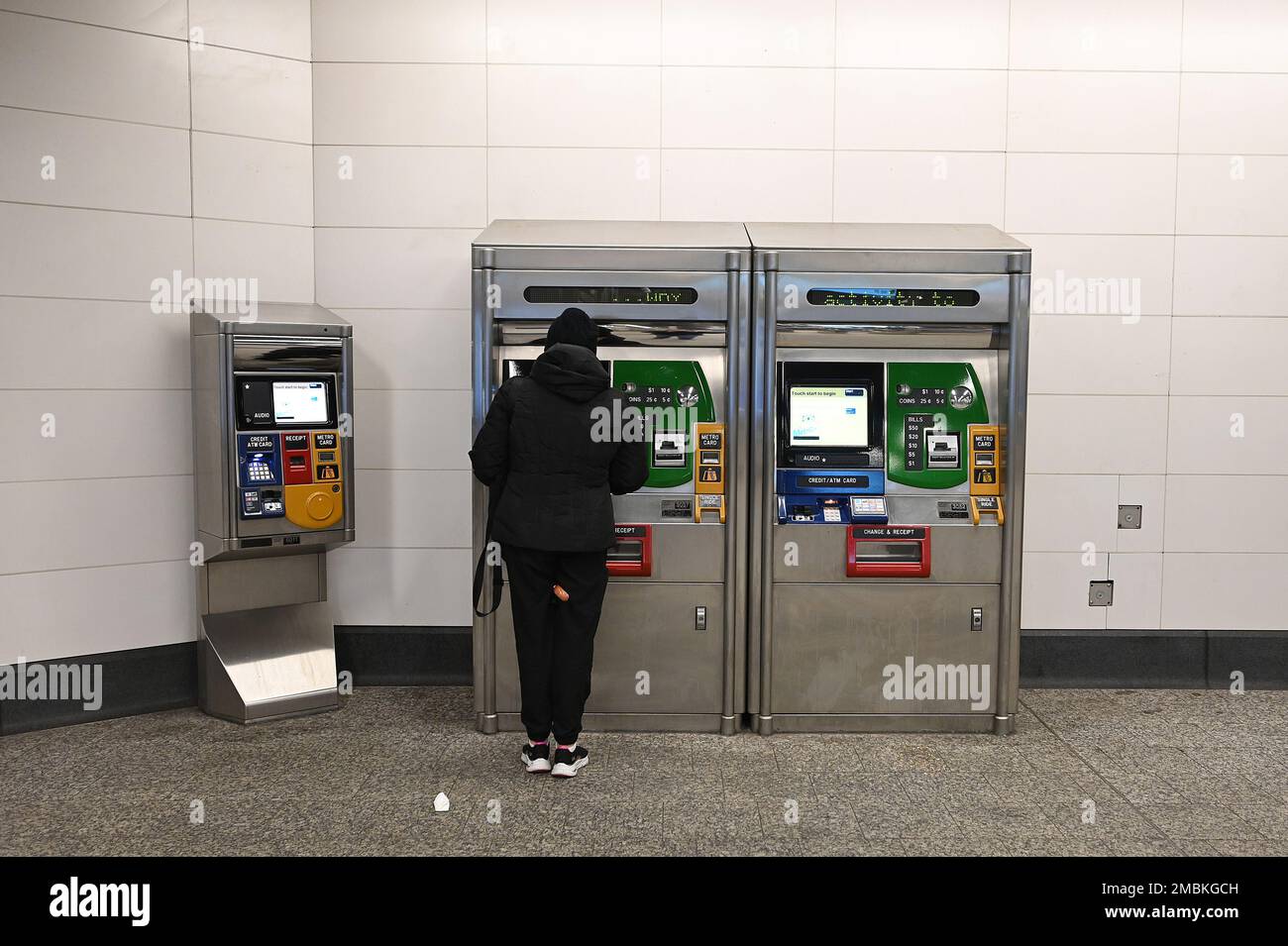 New York, USA. 20th Jan, 2023. A commuter seen using a vending machines ...