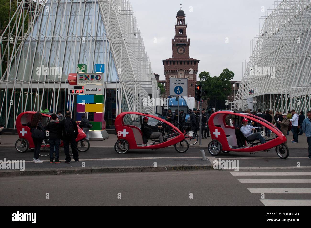 A day in the life of Milan, Italy Stock Photo - Alamy