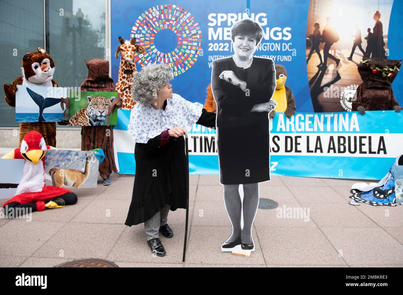 IMAGE DISTRIBUTED FOR AVAAZ - Avaaz activists dressed as animals and ...