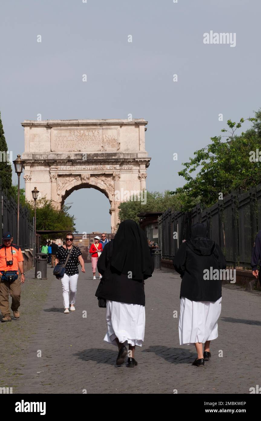 Tour through italy hi-res stock photography and images - Alamy