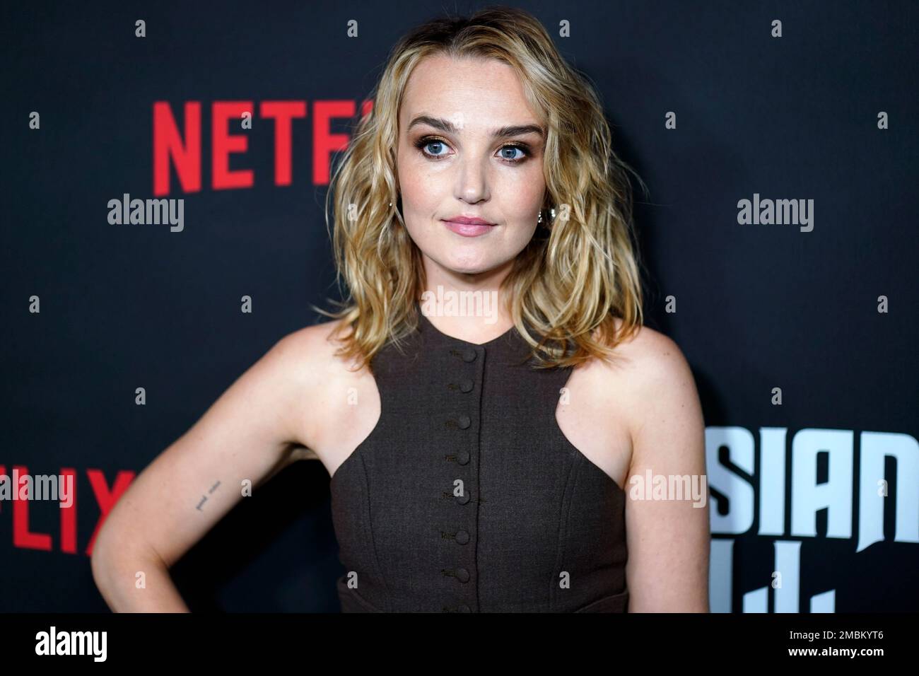 Chloe Fineman attends the premiere of Netflix's "Russian Doll" season ...