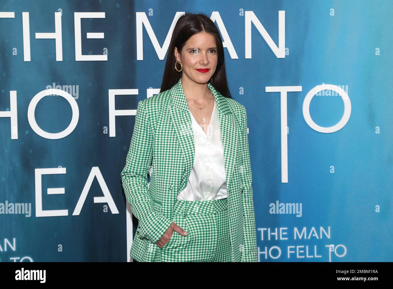 Actor Sonya Cassidy attends the premiere of the Showtime drama series ...