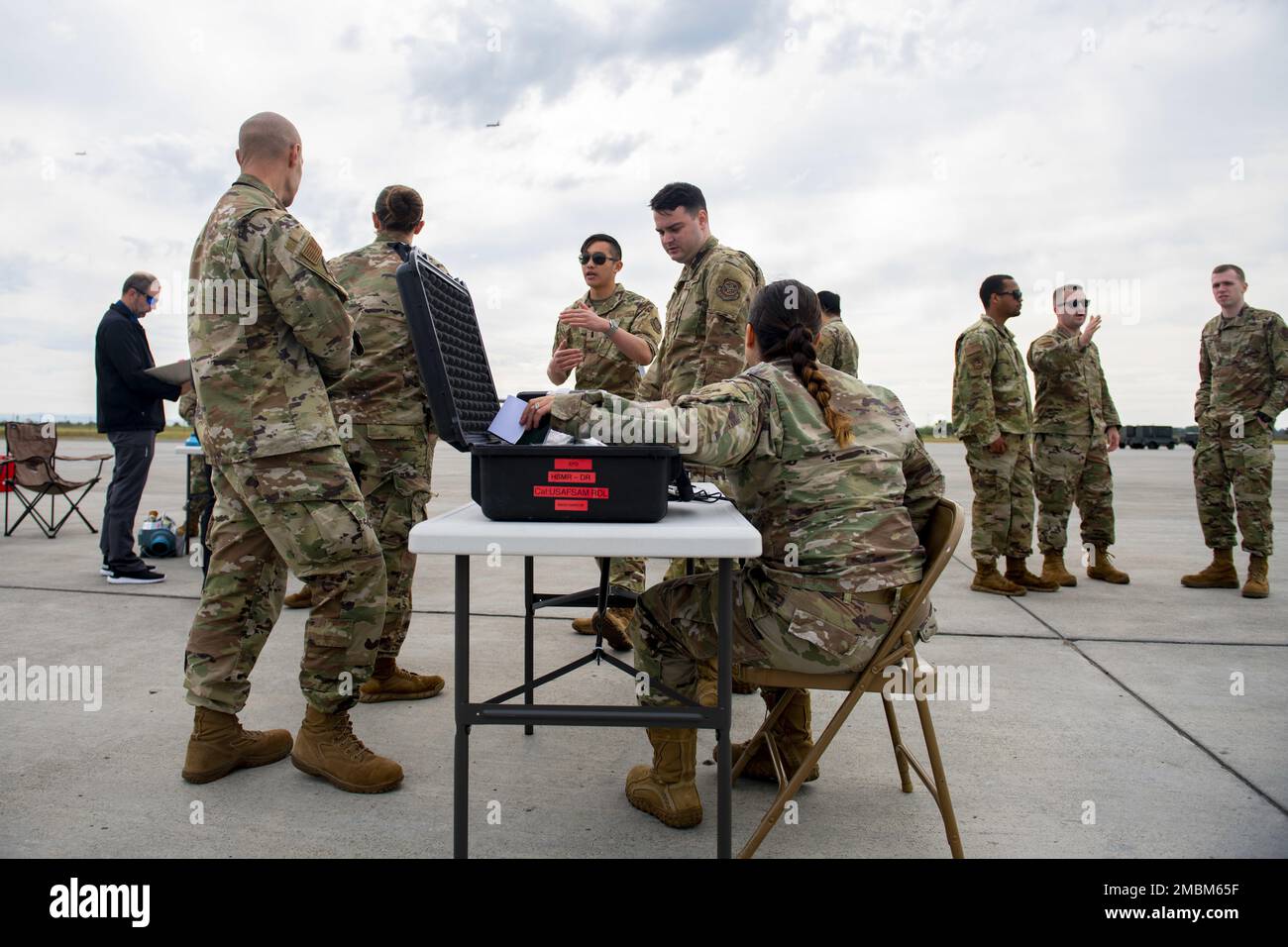 U.S. Air Force Airmen from the 92nd Medical Group Bioenvironmental ...