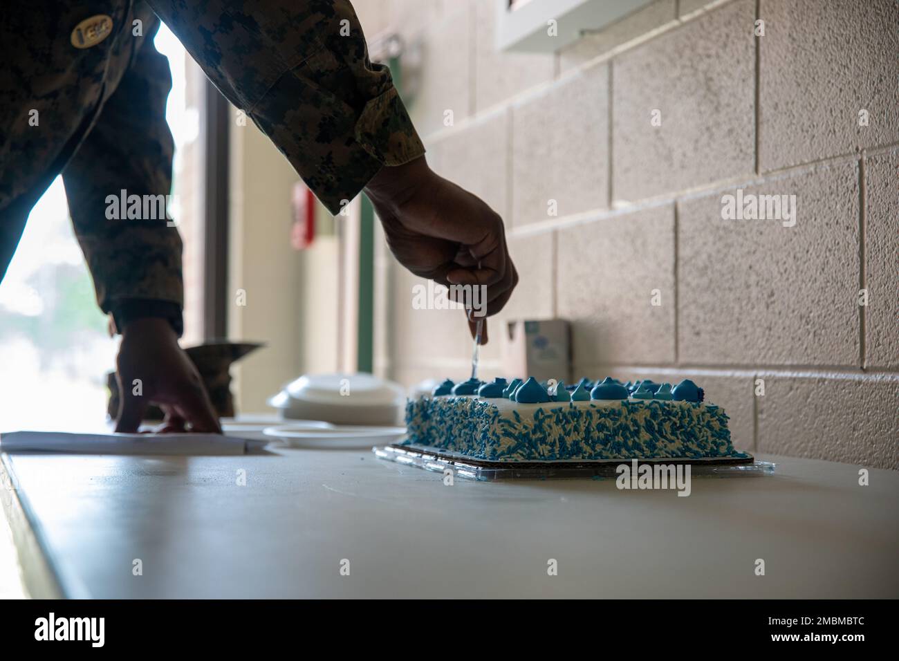 U.S Marines with Marine Aircraft Control Group 48 (MACG-48), 4th Marine ...