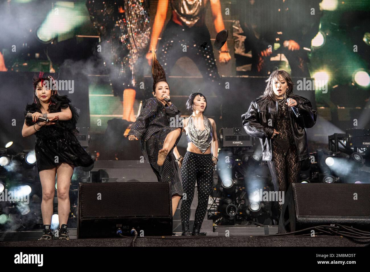 Minzy 2ne1 2022