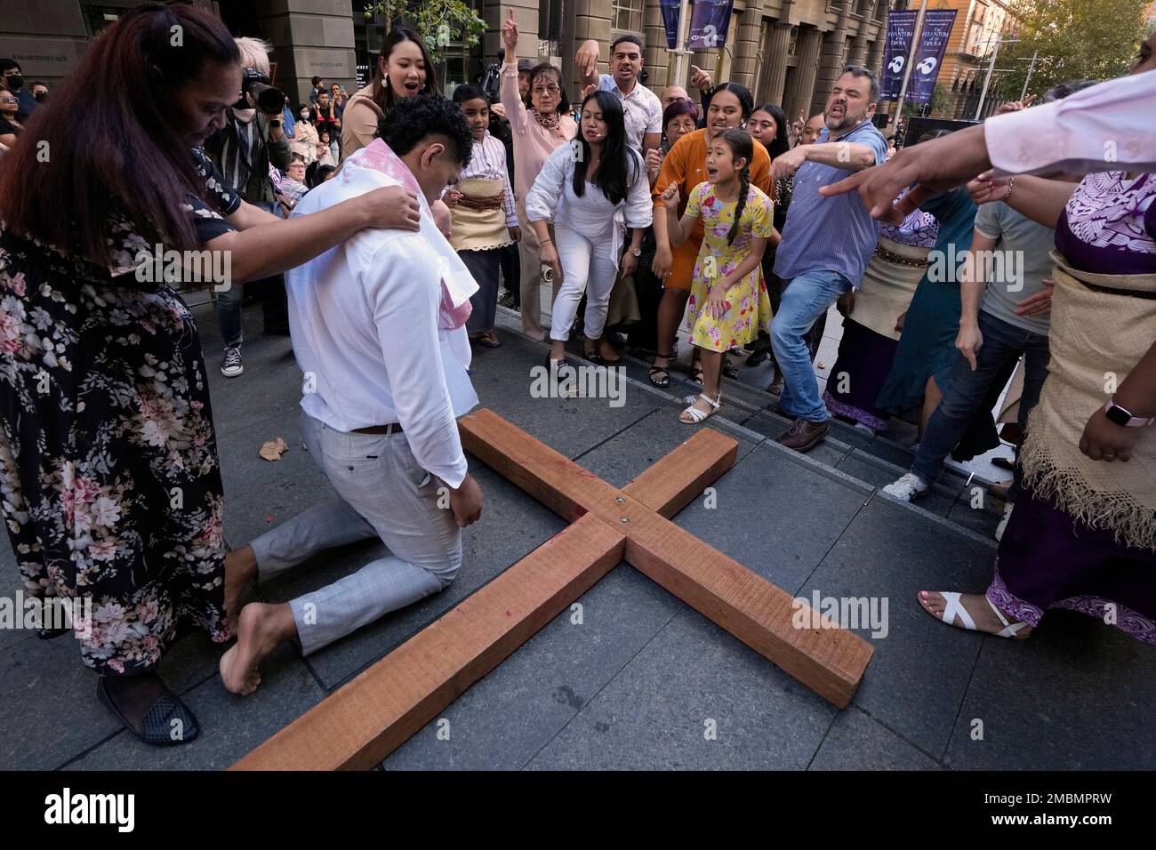 Loni Akauola portrays Jesus in a dramatized telling of the crucifixion ...