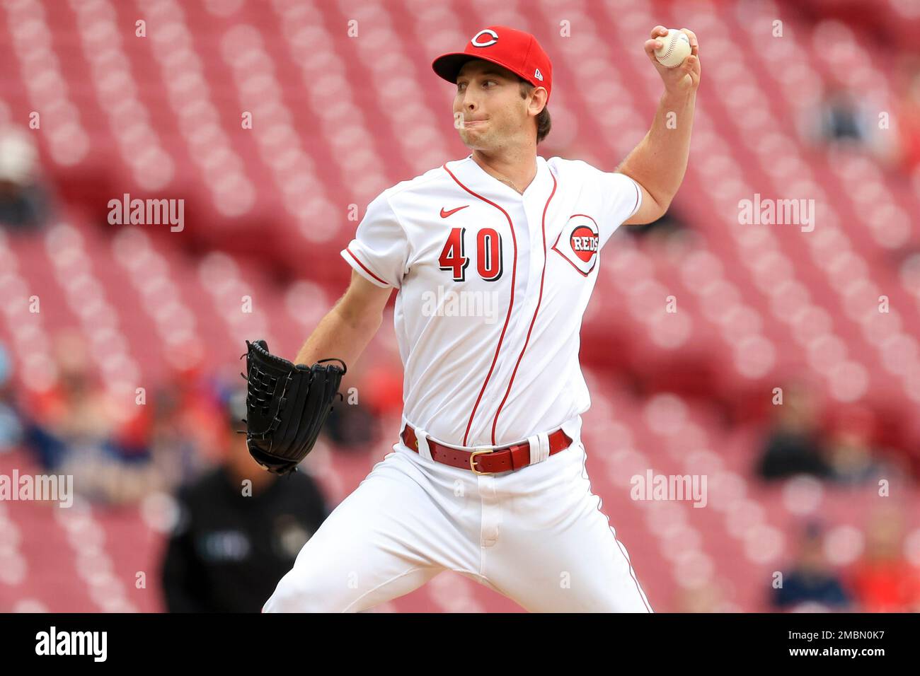 Cincinnati Reds' Nick Lodolo throws during the first inning of a ...