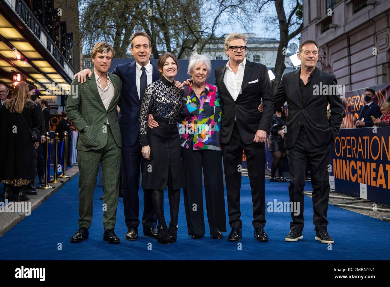 Johnny Flynn, Matthew Macfadyen, Kelly Macdonald, Penelope Wilton ...