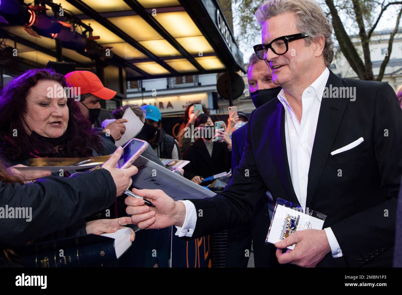 Colin Firth signs autographs and takes selfies with fans upon arrival ...