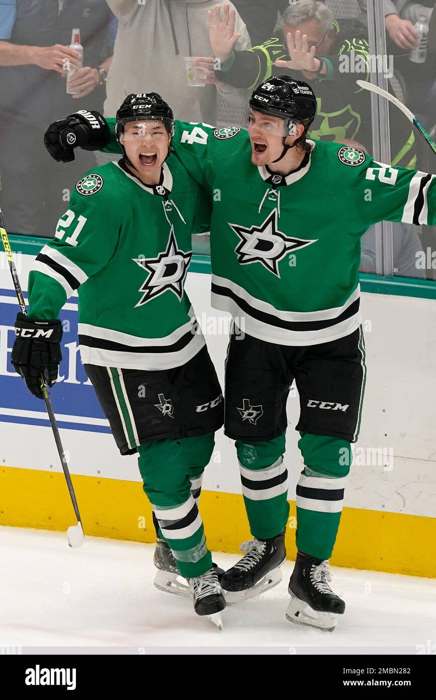 Dallas Stars center Roope Hintz (24) celebrates his goal with left wing ...