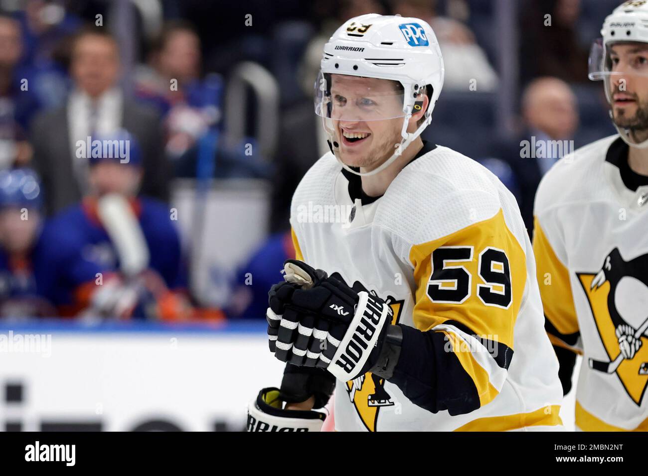 Pittsburgh Penguins left wing Jake Guentzel (59) reacts after scoring a ...