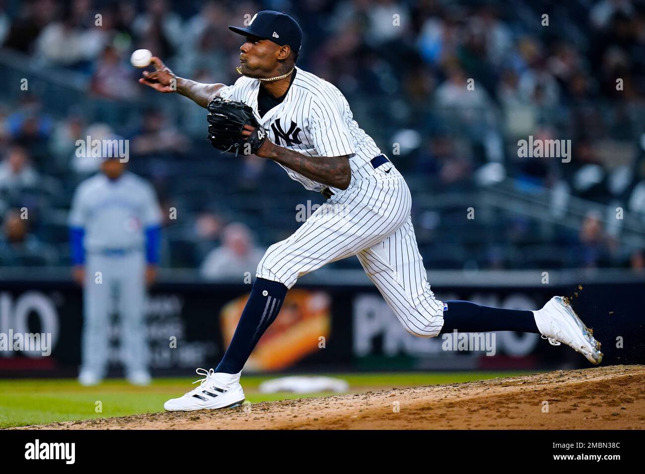 New York Yankees' Miguel Castro pitches during the seventh inning of ...