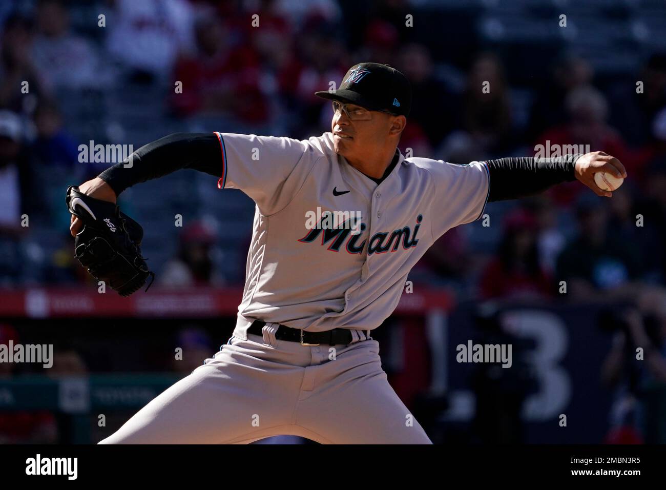 Miami Marlins starting pitcher Jesus Luzardo throws to the plate during ...