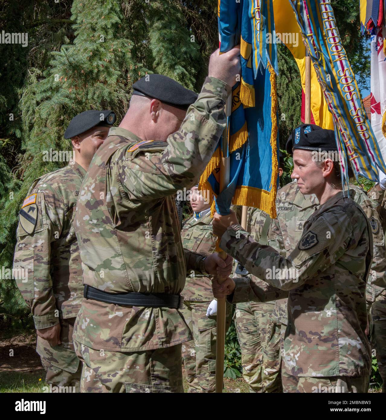 U. S. Army Lt. Col. Tracy Yates, outgoing Defense Logistics Agency ...