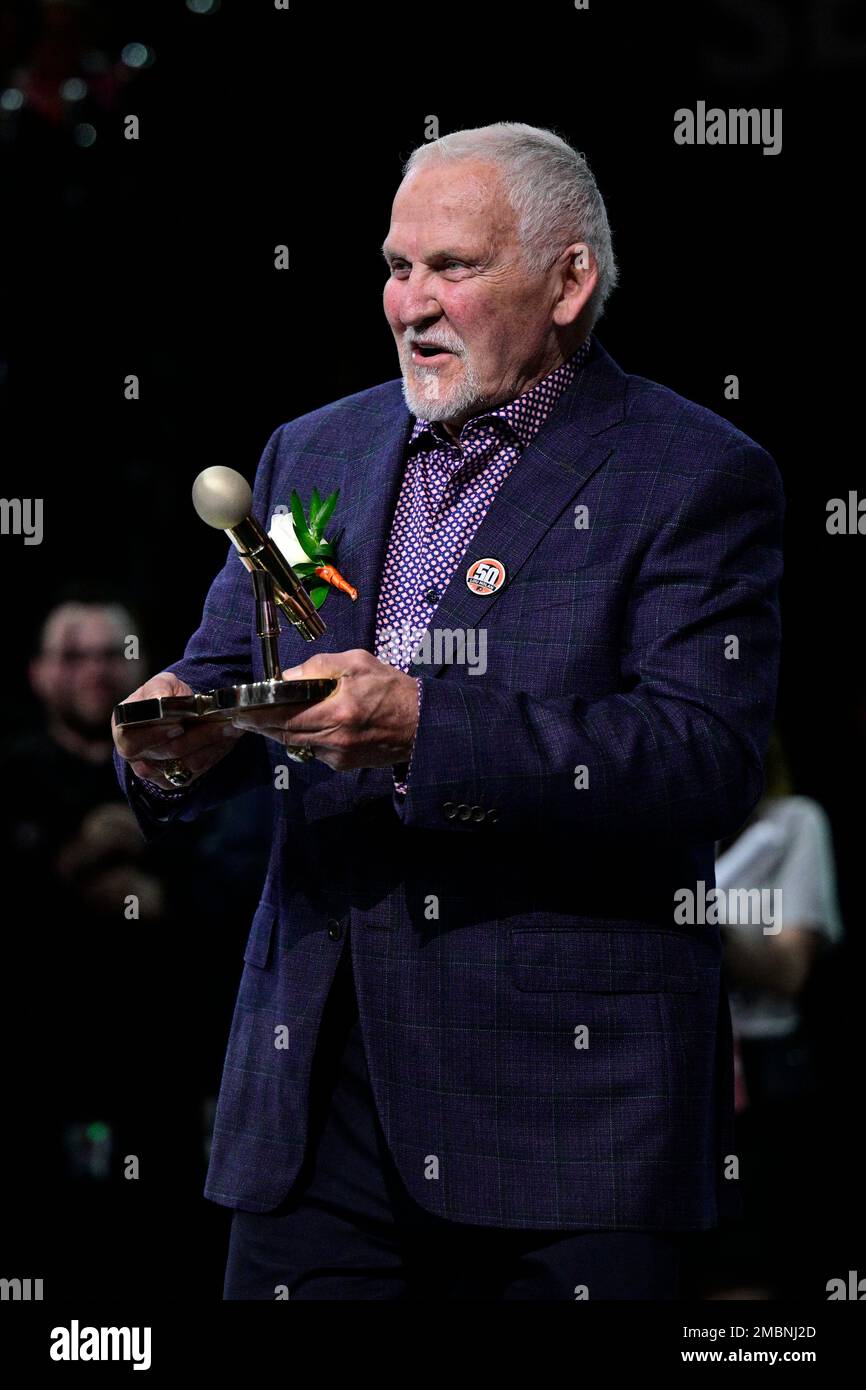 Former Philadelphia Flyers goalie Bernie Parent during a ceremony for ...