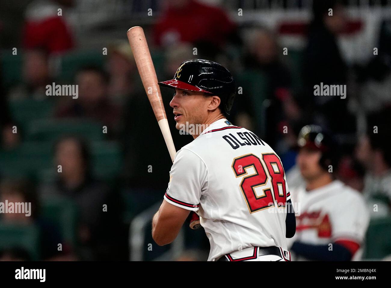 Atlanta Braves first baseman Matt Olson (28) bats against the ...