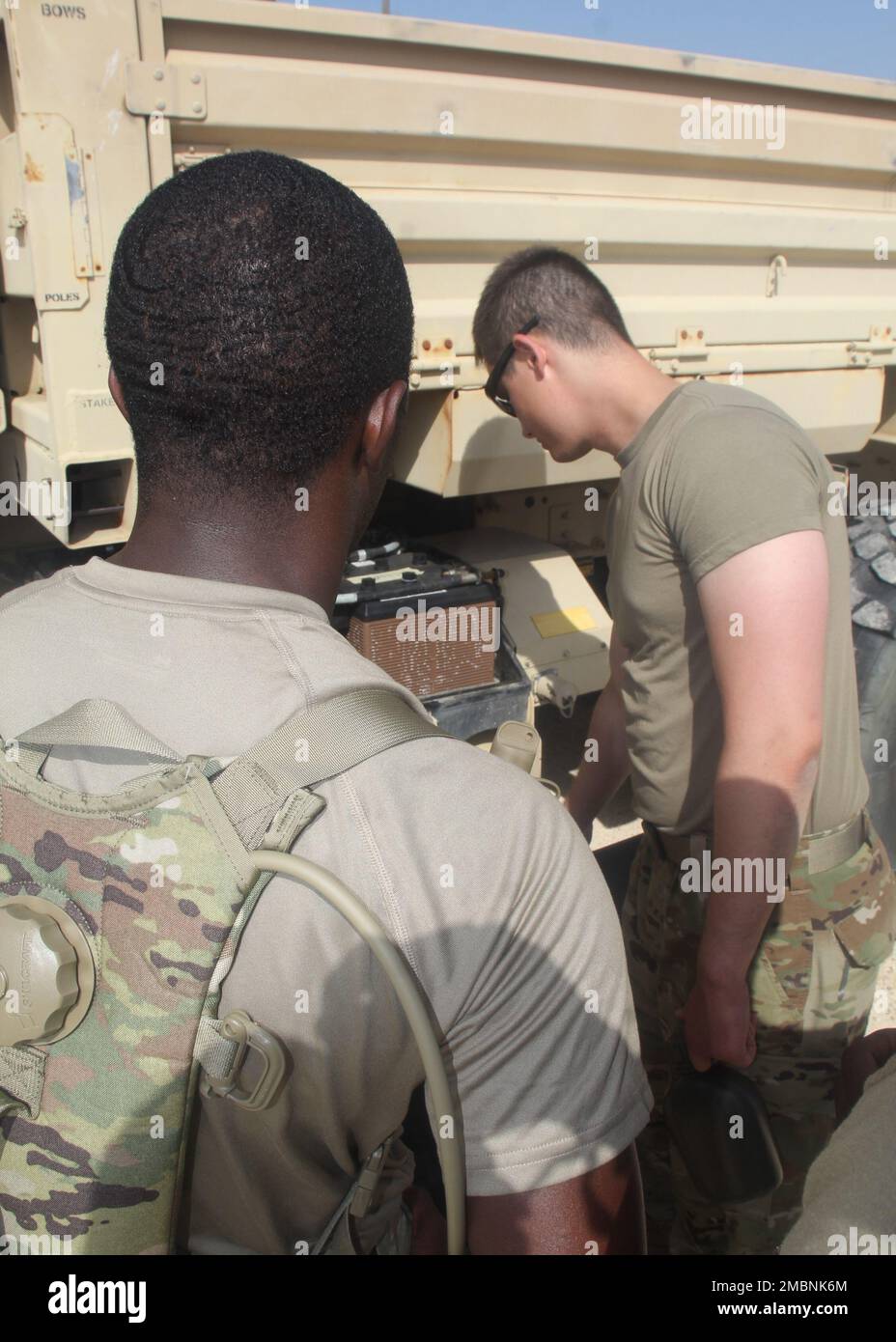 U.S. Soldiers with the 252nd Quartermaster Company train on the safe ...