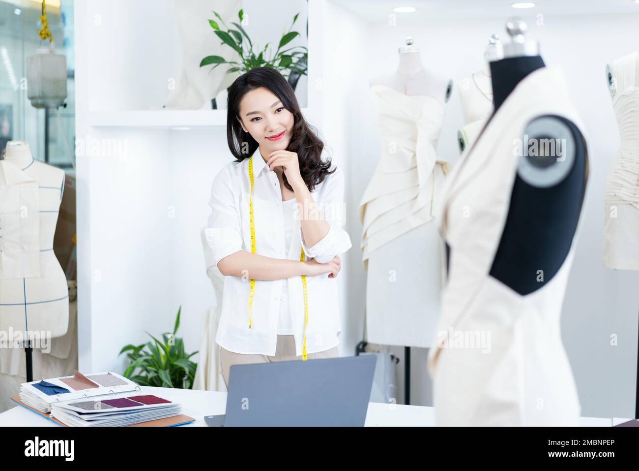 Young female fashion designers Stock Photo - Alamy