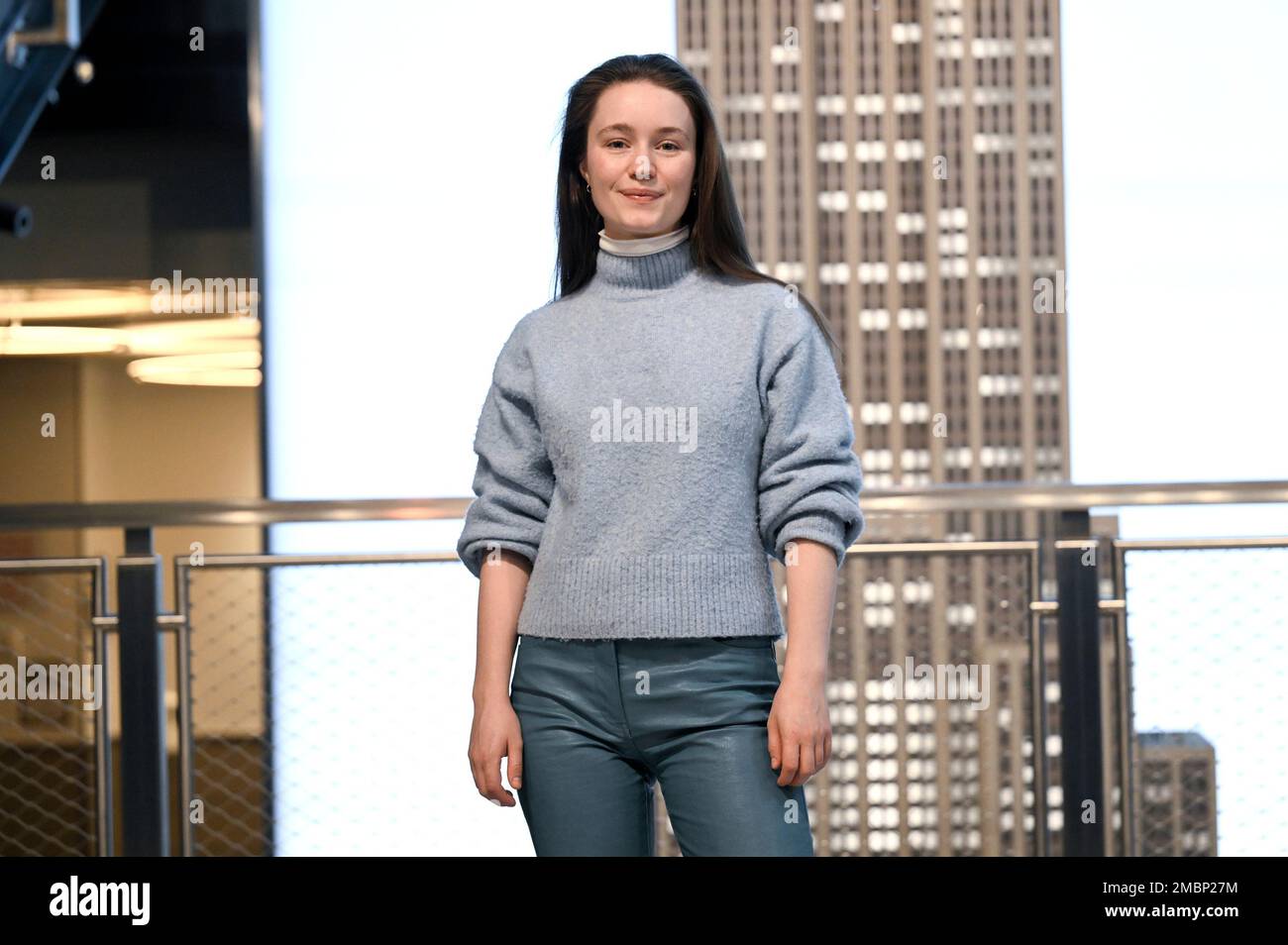 Norwegian singer-songwriter Sigrid visits the Empire State Building in ...