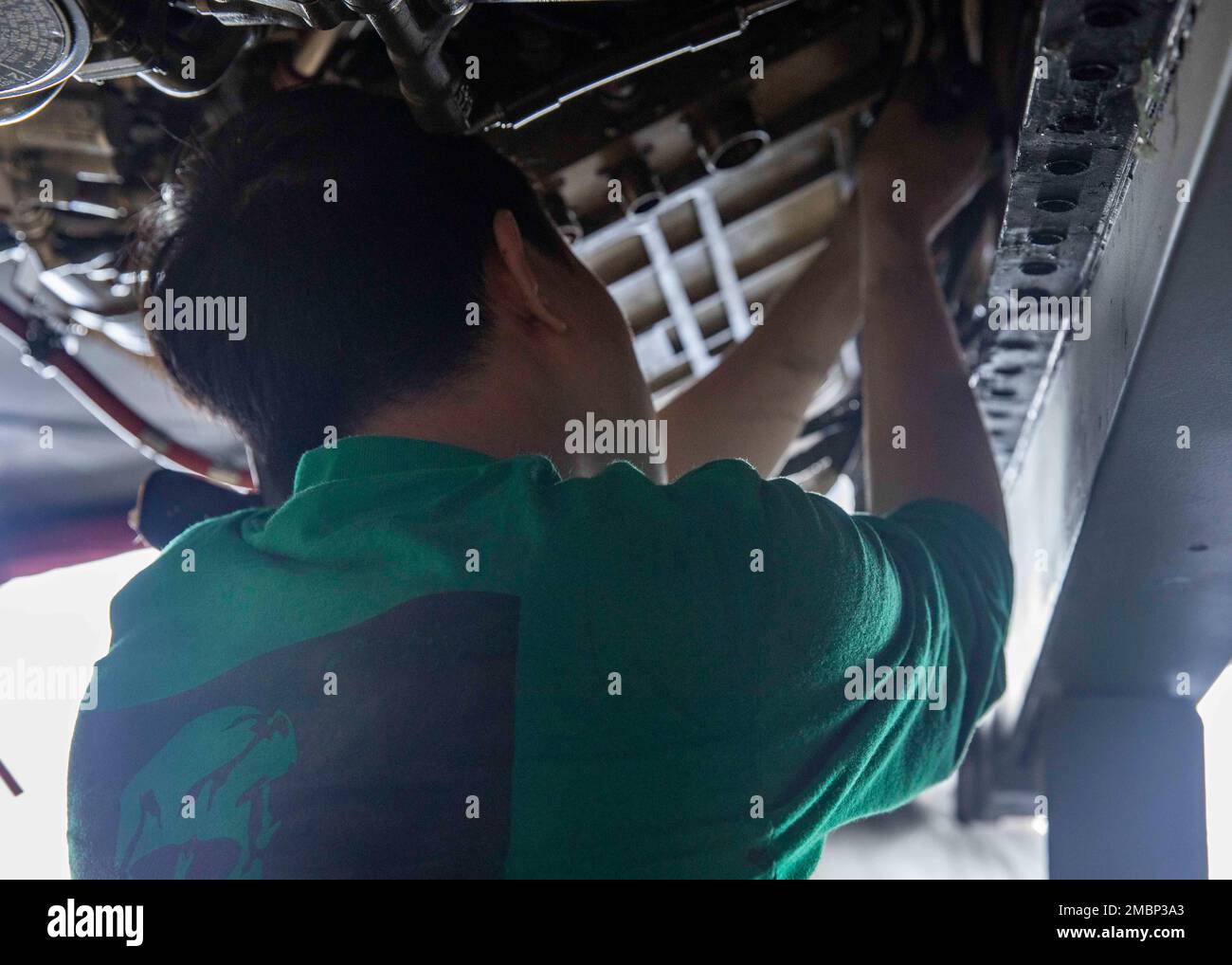 220618-N-OL632-1011 ATLANTIC OCEAN (June 18, 2022) Aviation Structural ...