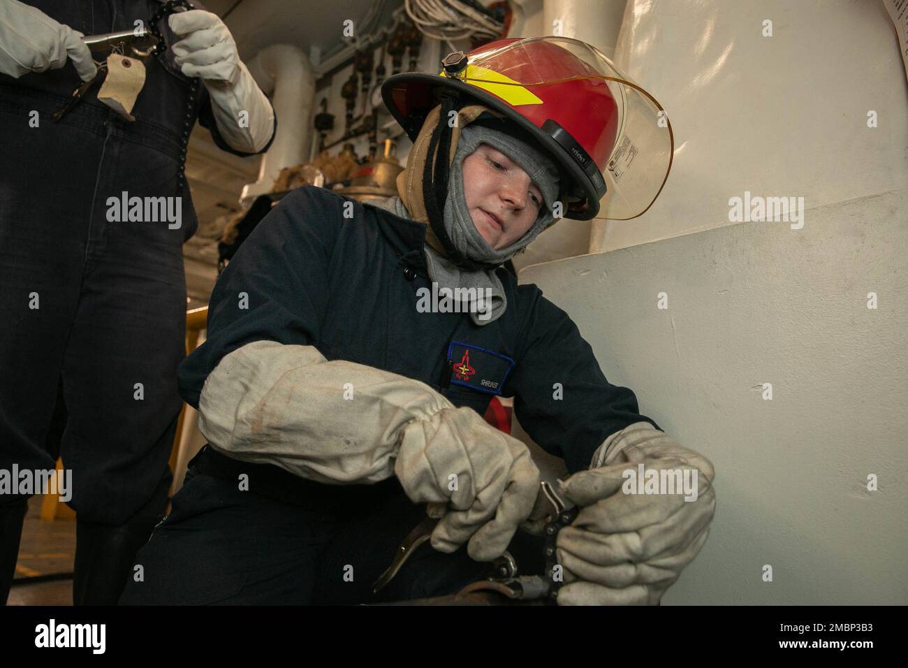 220618-N-QP737-1027 ATLANTIC OCEAN (June 18, 2022) Damage Controlman ...