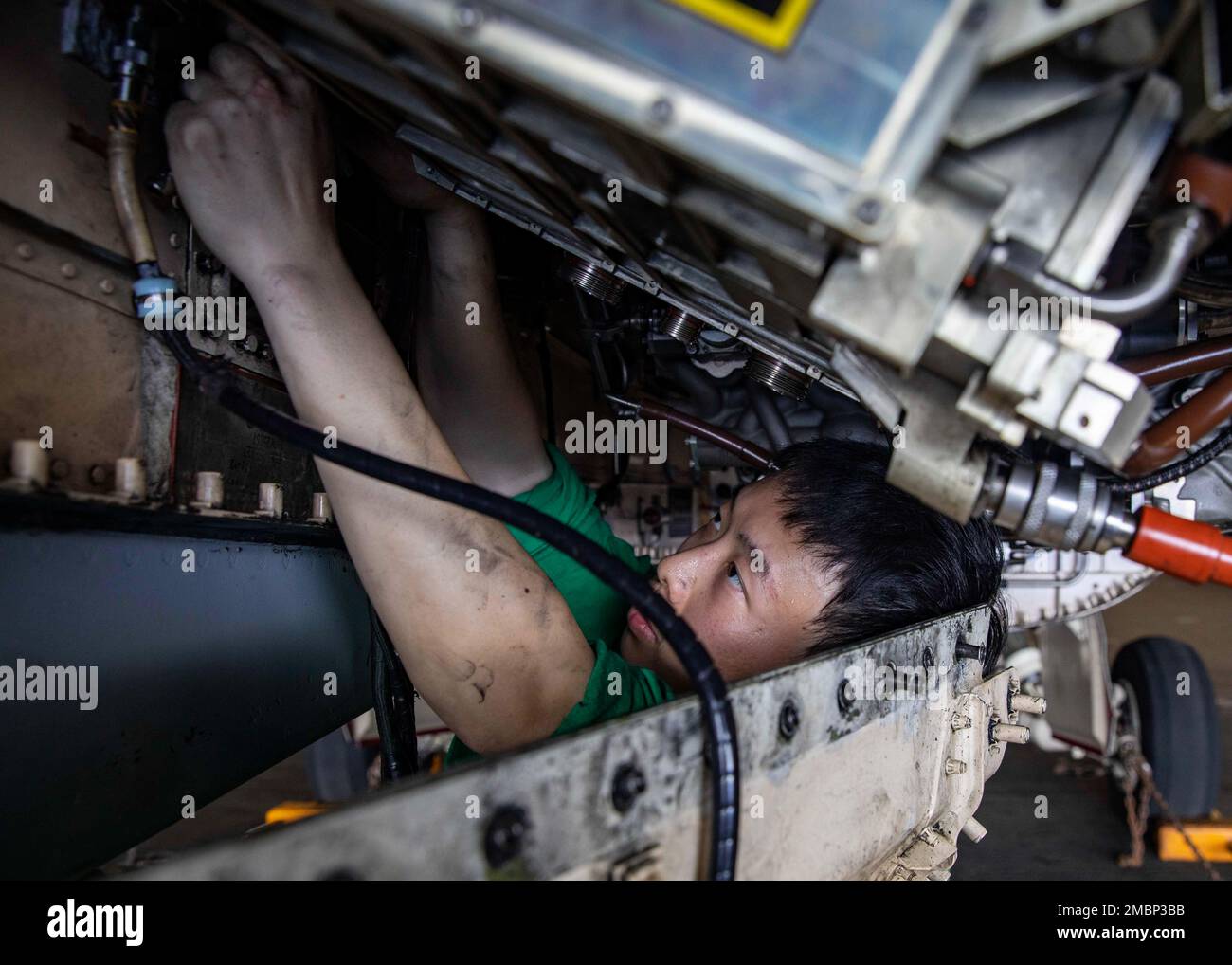 220618-N-OL632-1023 ATLANTIC OCEAN (June 18, 2022) Aviation Structural ...