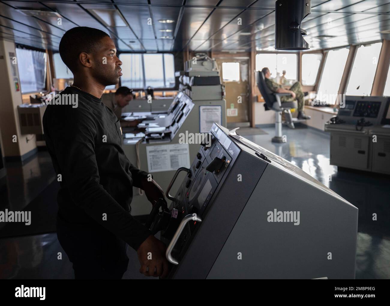 220618-N-TI693-1035 DJIBOUTI, Djibouti (June 18, 2022) Civilian mariner ...