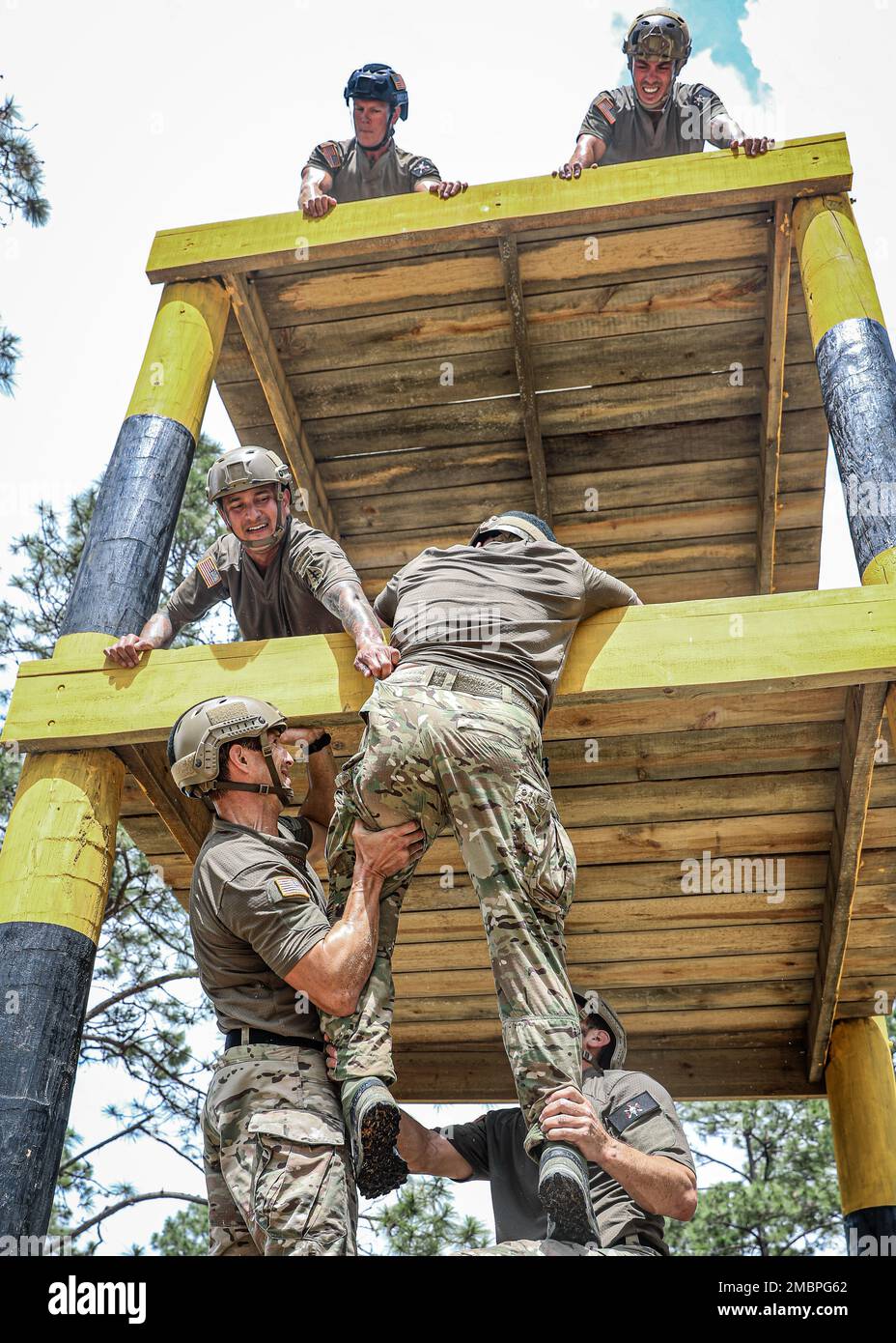 The United States team runs through the obstacle course for the Fuerzas ...