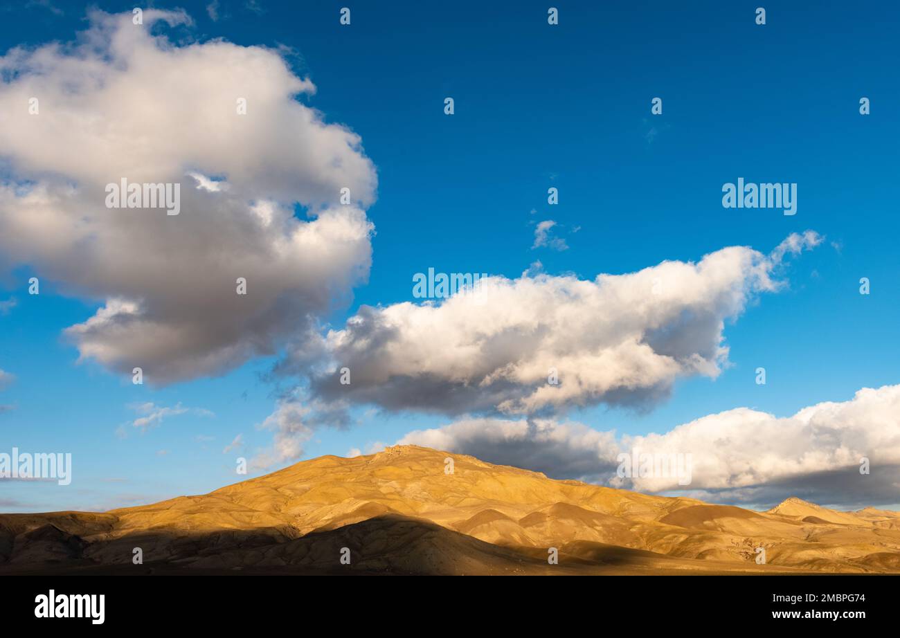 Huge rock dense clouds hi-res stock photography and images - Alamy