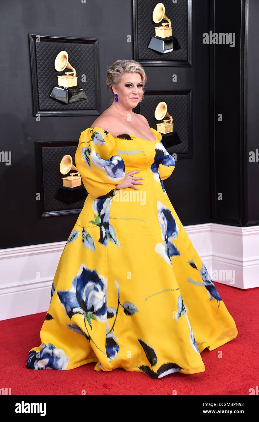 Laura Strickling arrives at the 64th Annual Grammy Awards at the MGM ...