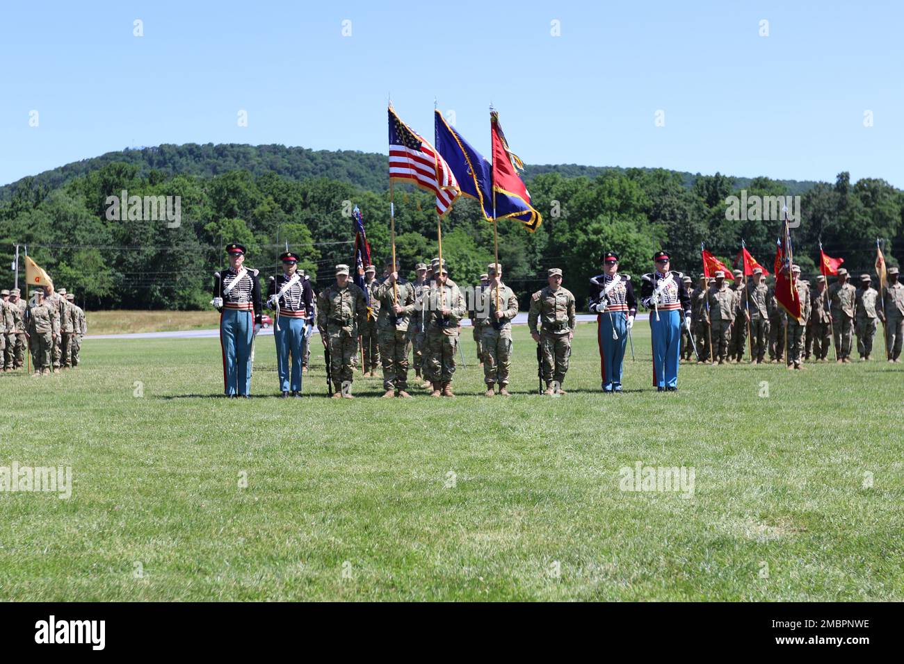 U.S. Army Soldiers assigned to the 2nd Infantry Brigade Combat Team ...