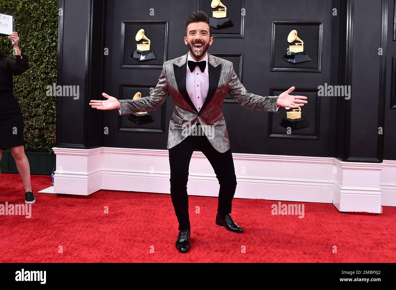 Jeremy Parsons arrives at the 64th Annual Grammy Awards at the MGM ...