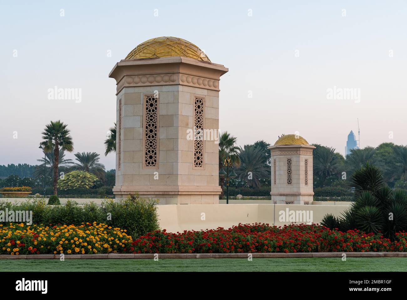 Dubai emirates palace Stock Photo - Alamy