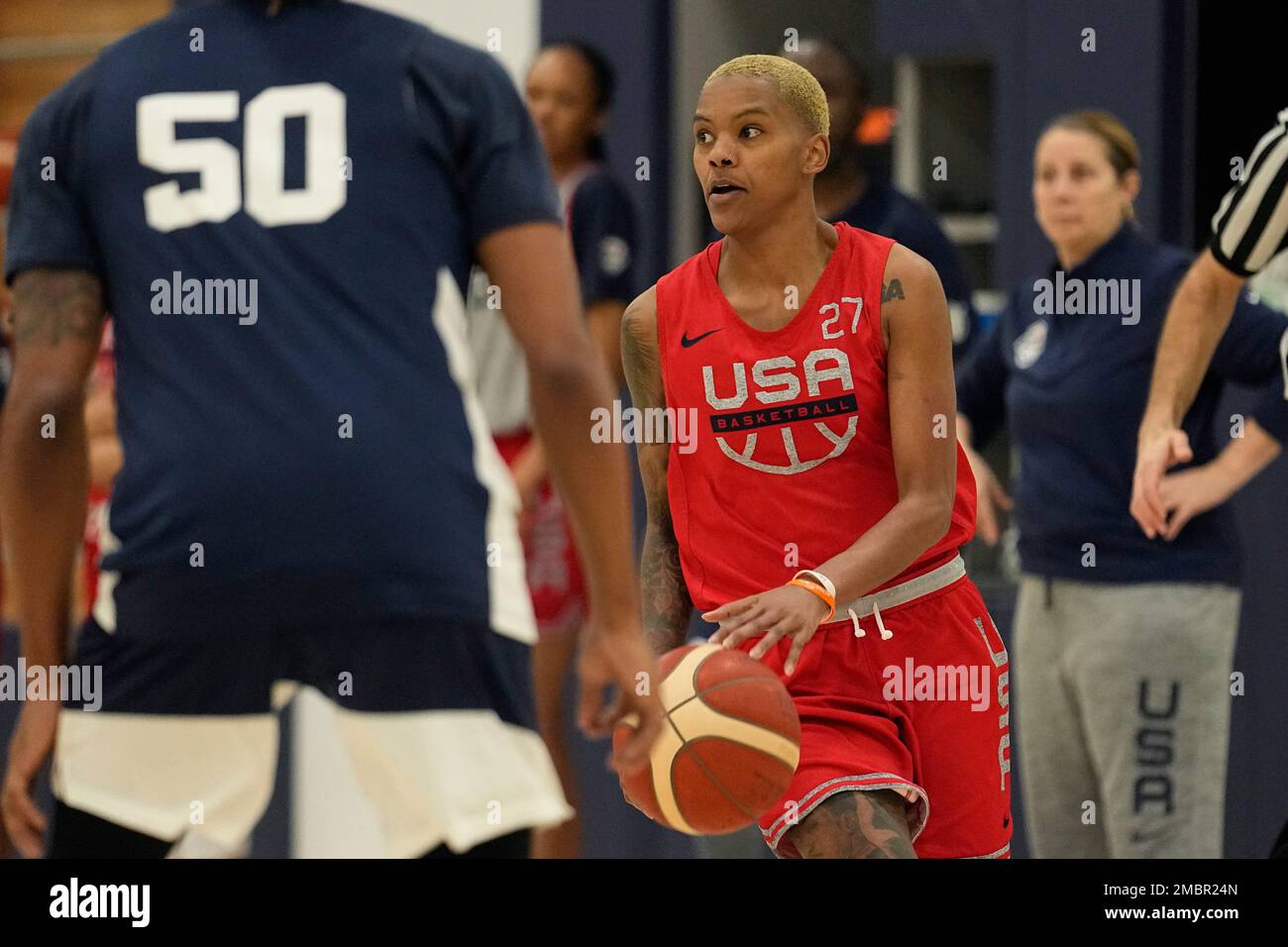 USA National Basketball Team's Courtney M. Williams (27) bring the ball ...