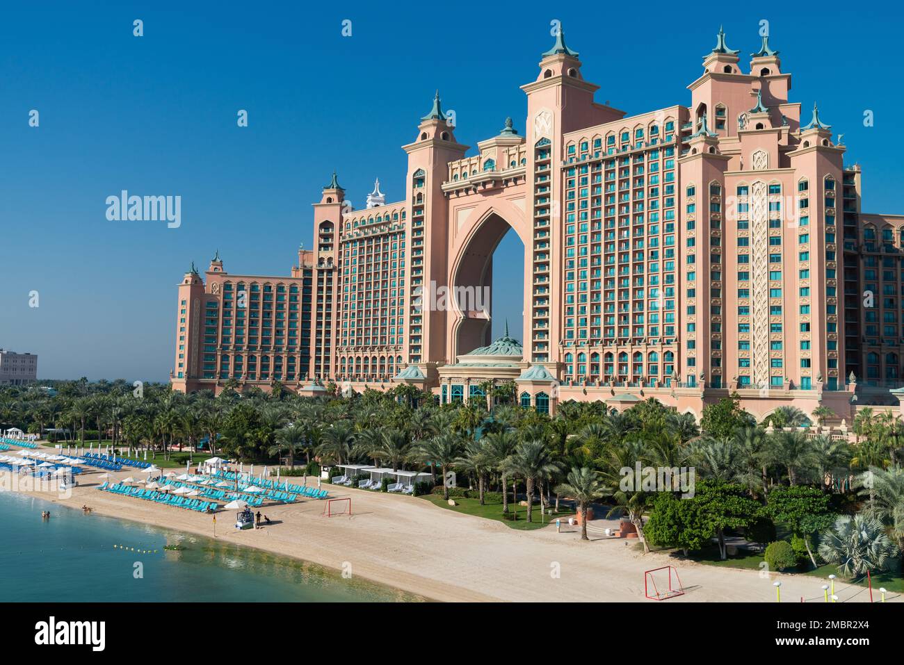Palm jumeirah hotel Atlantis Stock Photo - Alamy
