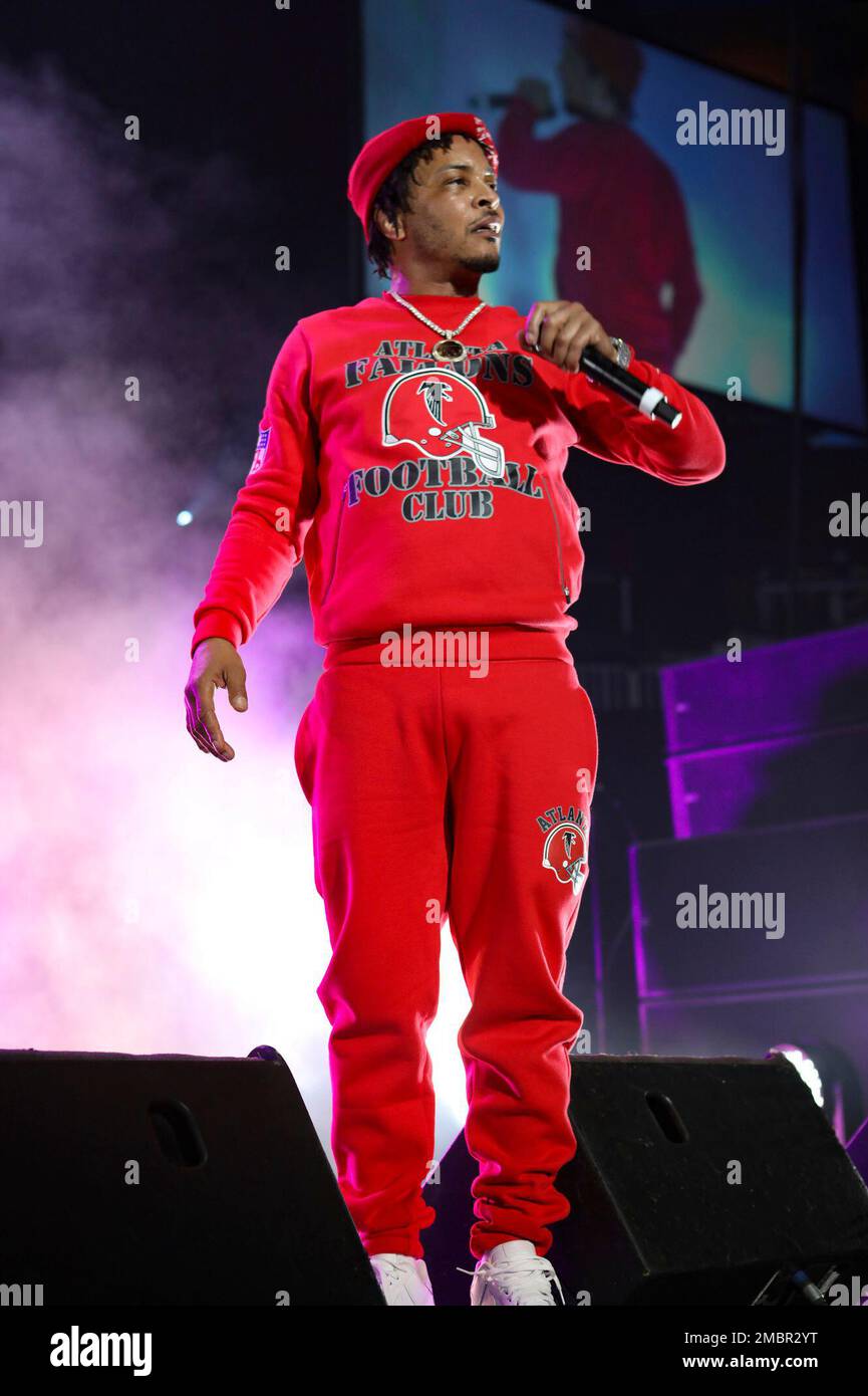 T.I. Performs during the Legendz of the Streetz Tour on Friday, April 1 ...