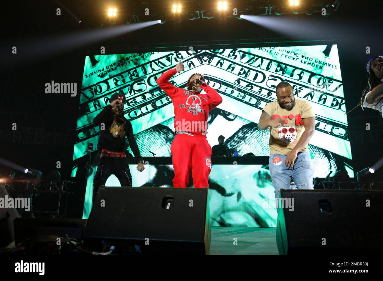 T.I. Performs during the Legendz of the Streetz Tour on Friday, April 1 ...