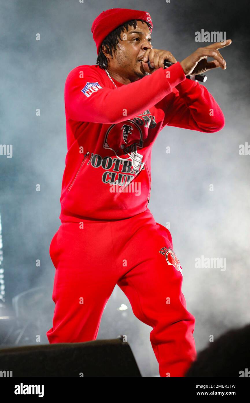 T.I. Performs during the Legendz of the Streetz Tour on Friday, April 1 ...