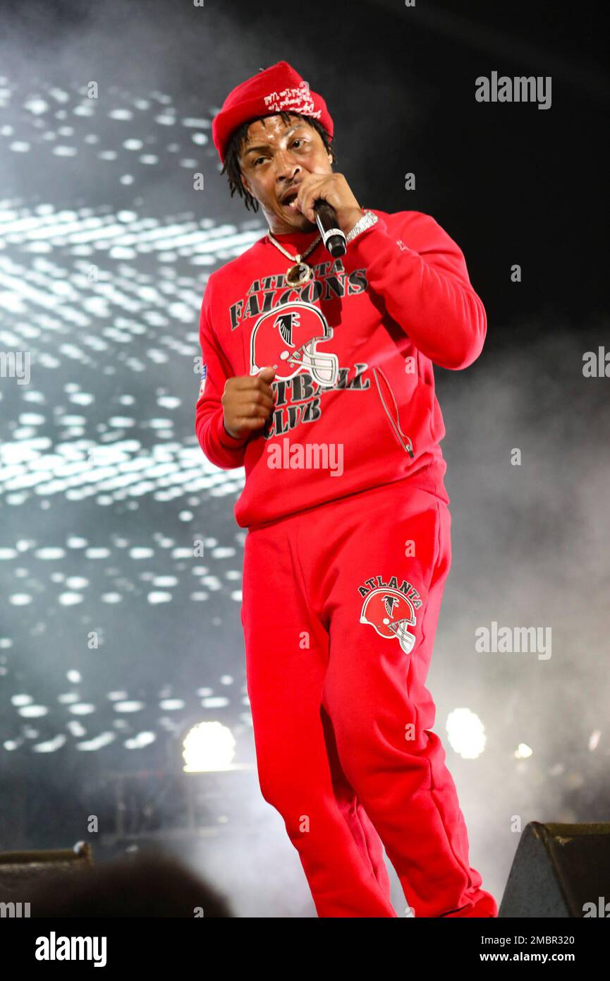 T.I. Performs during the Legendz of the Streetz Tour on Friday, April 1 ...