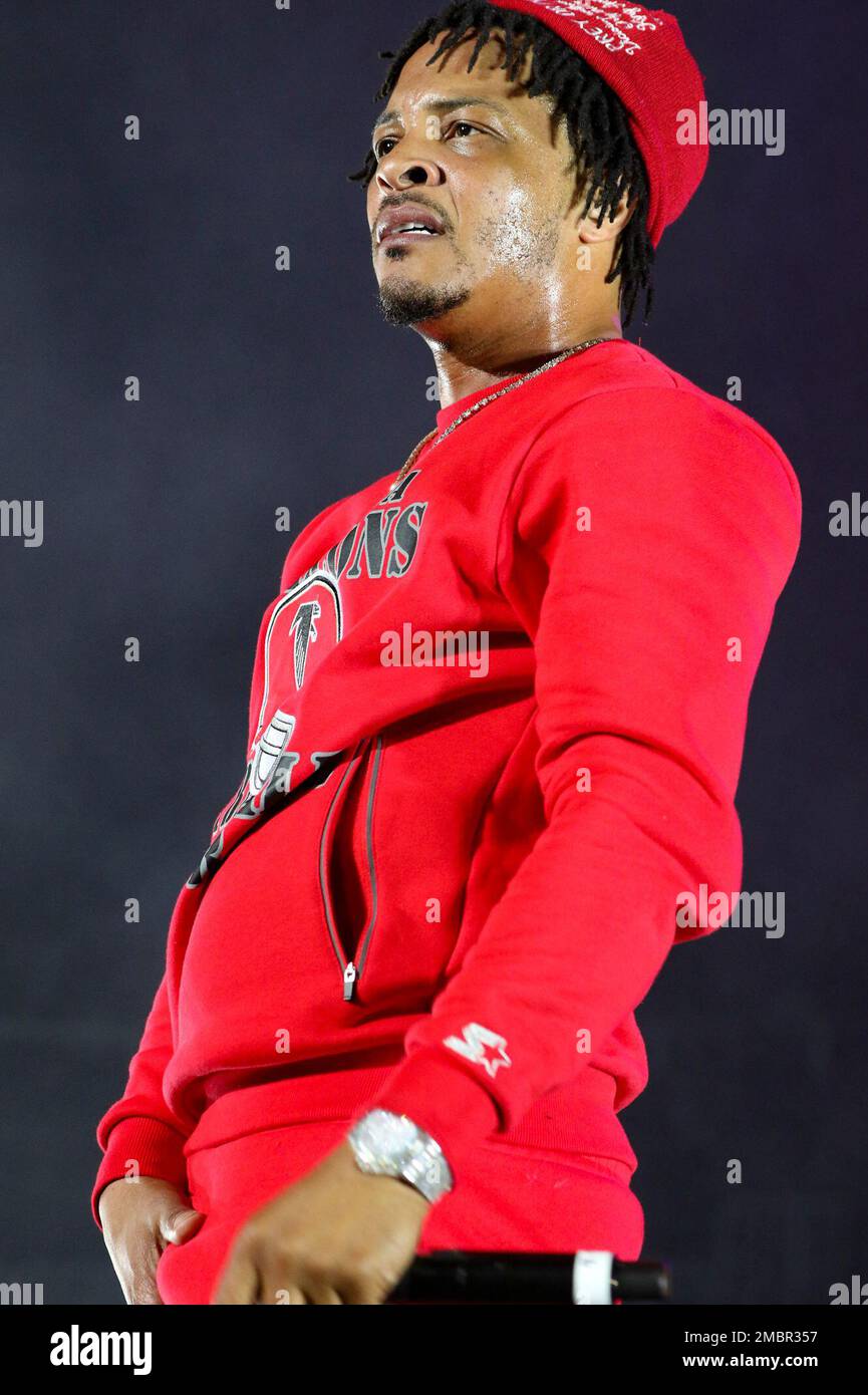 T.I. Performs during the Legendz of the Streetz Tour on Friday, April 1 ...