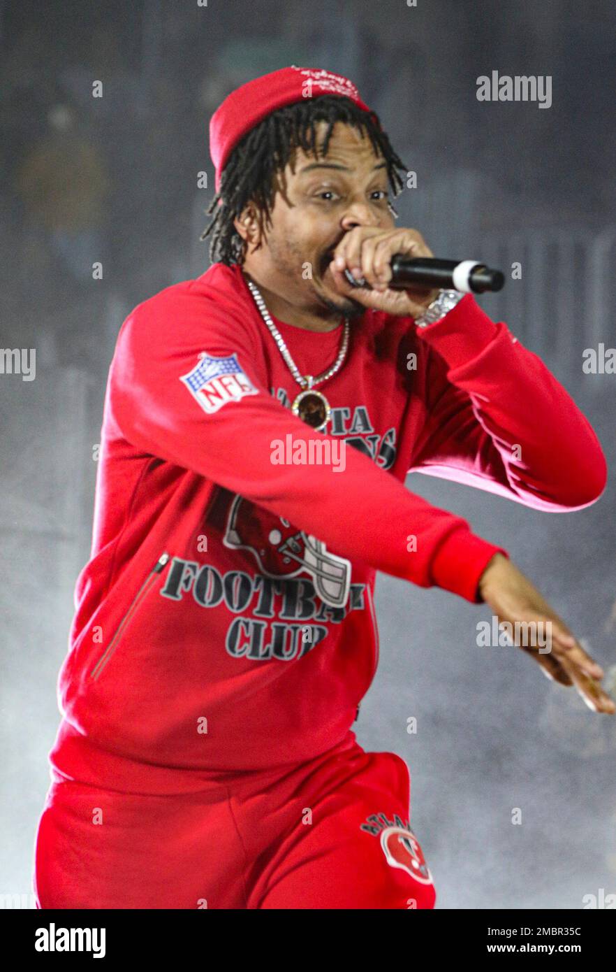 T.I. Performs during the Legendz of the Streetz Tour on Friday, April 1 ...