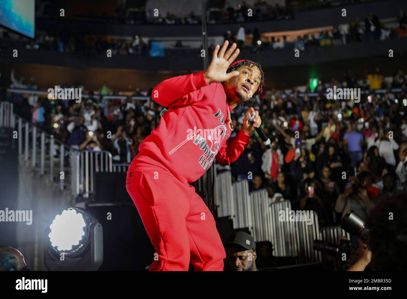 T.I. Performs during the Legendz of the Streetz Tour on Friday, April 1 ...